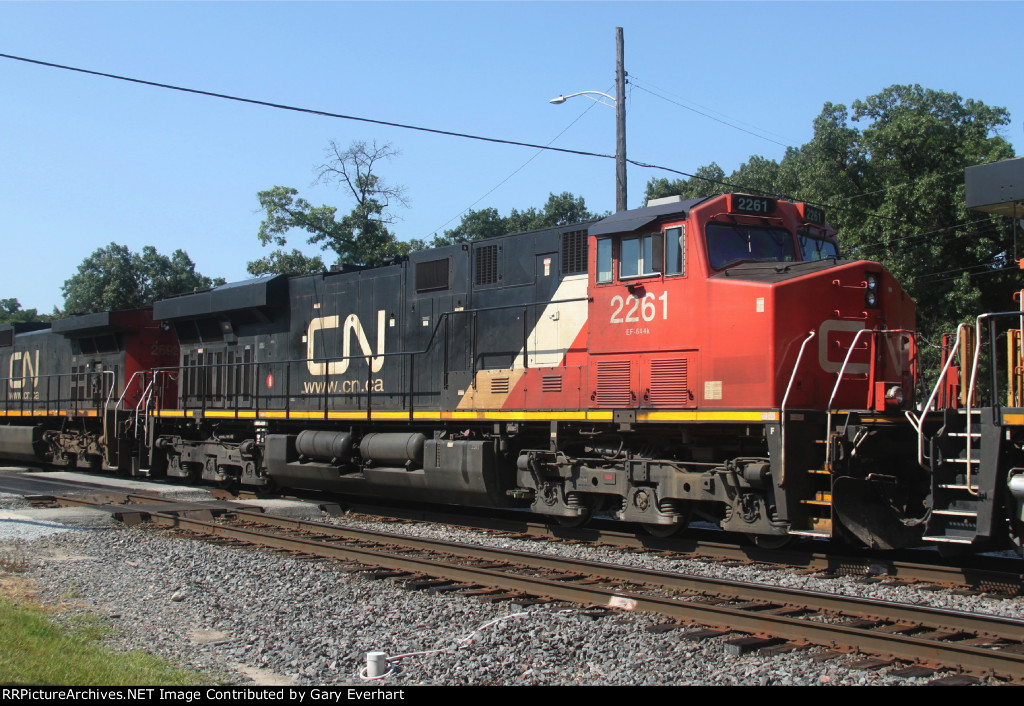 CN ES44DC #2261